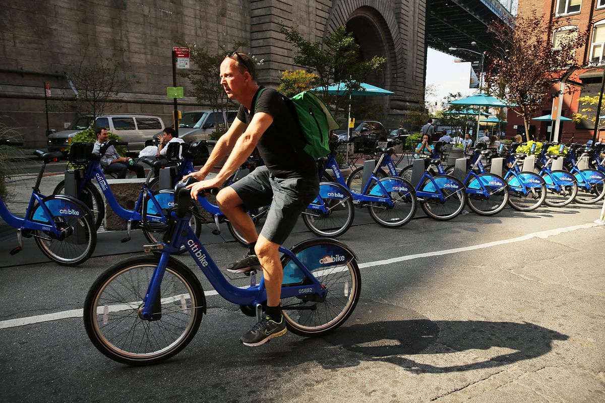 DUMBO Bike Party Will Take Over Archway and Pearl Street Triangle ...